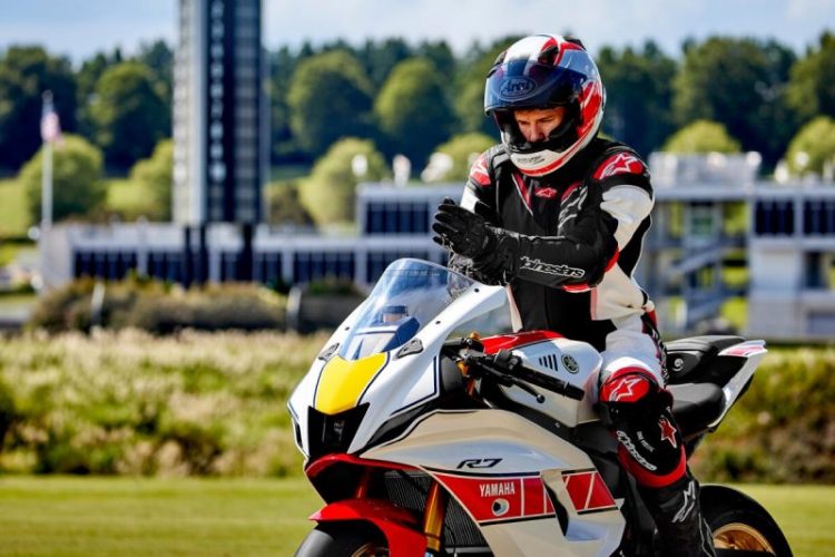 Yamaha R7 World GP 60th Anniversary - Sepedamotor.com